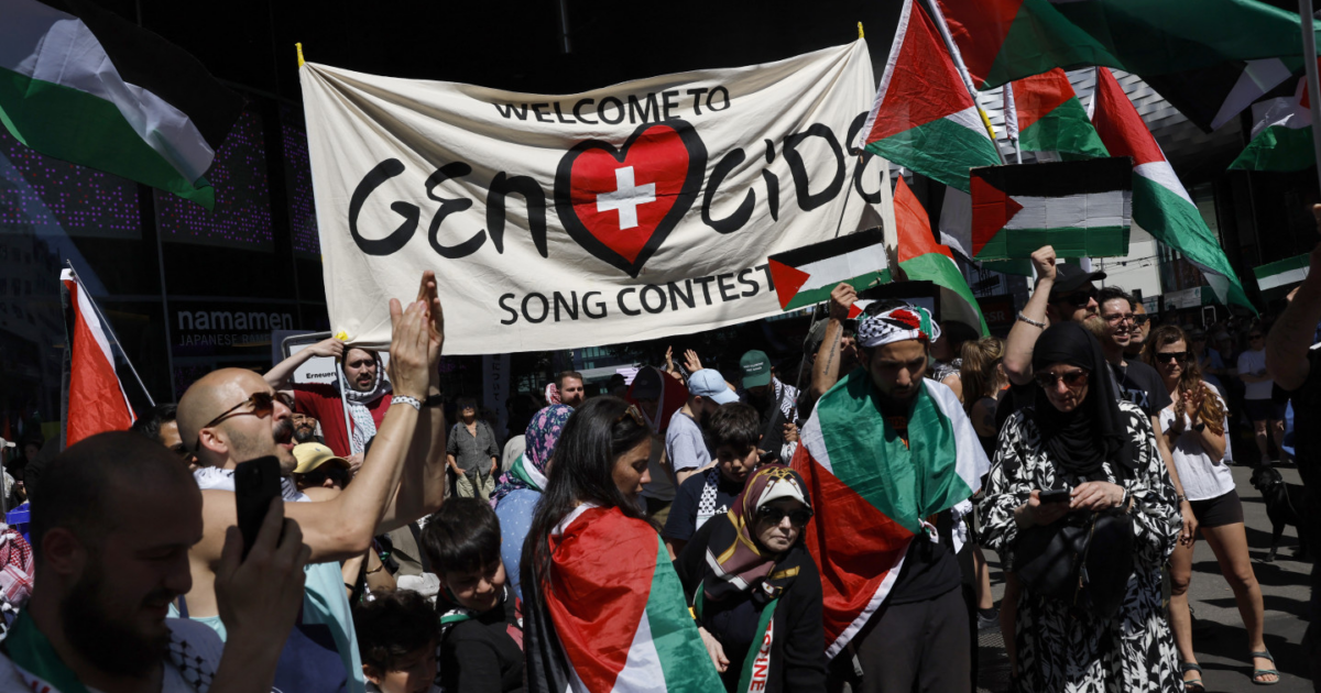 Meðan við bíðum spennt – Neistar